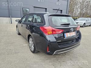 Zils Toyota Auris 2014 Rīga, ar dzinēja tilpumu 1.80 L un nobraukumu 285 tūkst. km par 5990 €, foto 5 vietnē AUTOMOTO.COM.LV