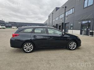 Zils Toyota Auris 2014 Rīga, ar dzinēja tilpumu 1.80 L un nobraukumu 285 tūkst. km par 5990 €, foto 8 vietnē AUTOMOTO.COM.LV