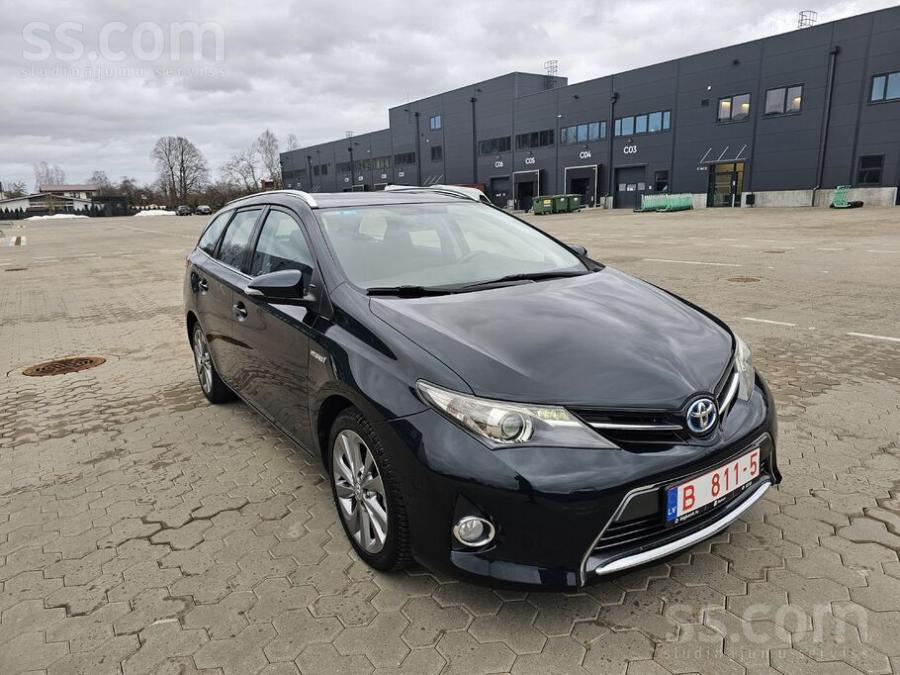 Zils Toyota Auris 2014 Rīga, ar dzinēja tilpumu 1.80 L un nobraukumu 285 tūkst. km par 5990 €, foto 11 vietnē AUTOMOTO.COM.LV