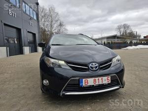Zils Toyota Auris 2014 Rīga, ar dzinēja tilpumu 1.80 L un nobraukumu 285 tūkst. km par 5990 €, foto 12 vietnē AUTOMOTO.COM.LV