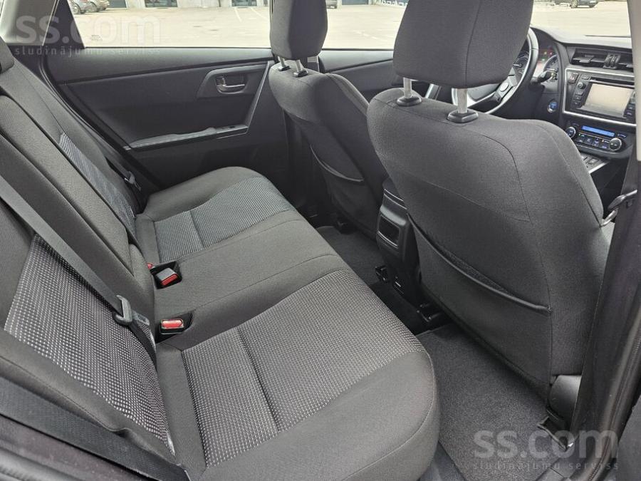 Zils Toyota Auris 2014 Rīga, ar dzinēja tilpumu 1.80 L un nobraukumu 285 tūkst. km par 5990 €, foto 21 vietnē AUTOMOTO.COM.LV