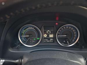 Blue Toyota Auris 2014 in Vilnius, with an engine capacity of 1.80 L and mileage of 248 thousand km for 7700 €, photo 6 on AUTOMOTO.COM.LV