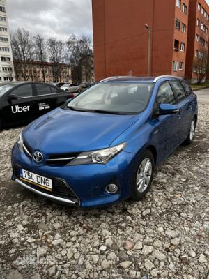 Blue Toyota Auris 2014 in Tallinn, with an engine capacity of 0.00 L and mileage of 230 thousand km for 13000 €, photo  on AUTOMOTO.COM.LV