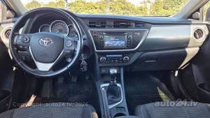 Blue Toyota Auris 2014 in Tallinn, with an engine capacity of 1.60 L and mileage of 234 thousand km for 5990 €, photo 10 on AUTOMOTO.COM.LV