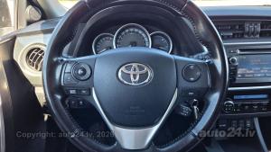 Blue Toyota Auris 2014 in Tallinn, with an engine capacity of 1.60 L and mileage of 234 thousand km for 5990 €, photo 13 on AUTOMOTO.COM.LV