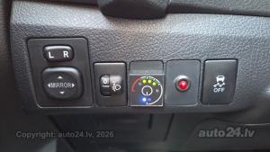 Blue Toyota Auris 2014 in Tallinn, with an engine capacity of 1.60 L and mileage of 234 thousand km for 5990 €, photo 15 on AUTOMOTO.COM.LV