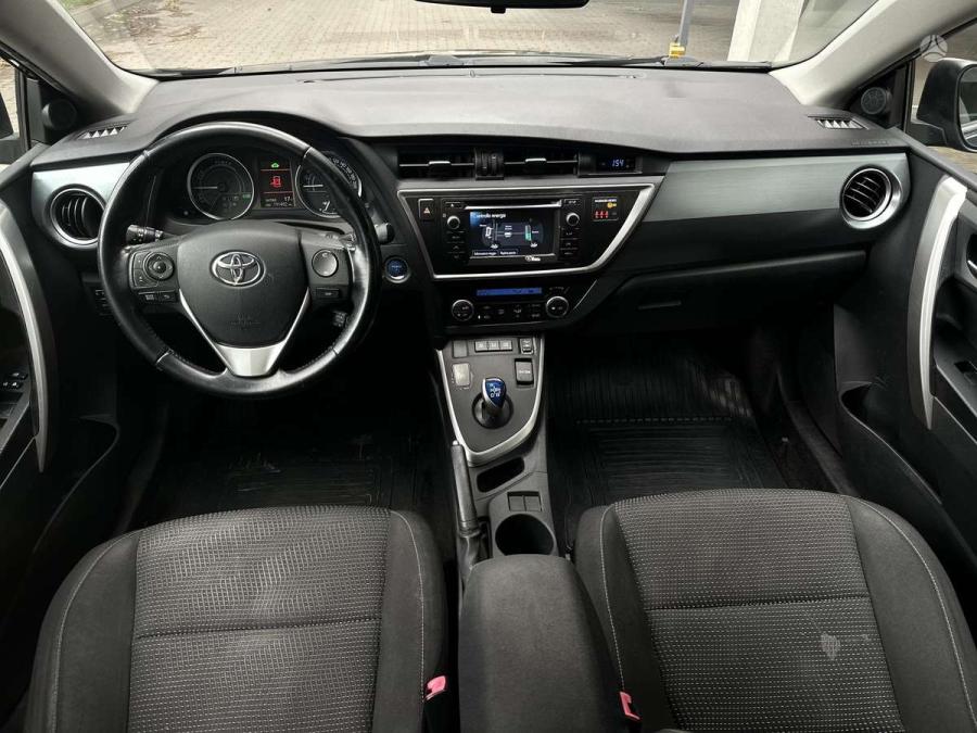 Blue Toyota Auris 2014 in Vilnius, with an engine capacity of 1.80 L and mileage of 192 thousand km for 5300 €, photo 6 on AUTOMOTO.COM.LV