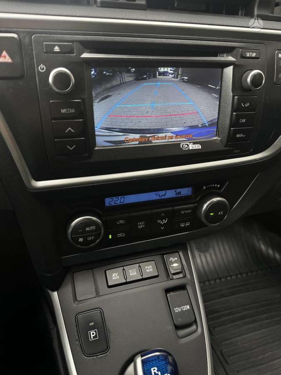 Blue Toyota Auris 2014 in Vilnius, with an engine capacity of 1.80 L and mileage of 192 thousand km for 5300 €, photo 10 on AUTOMOTO.COM.LV