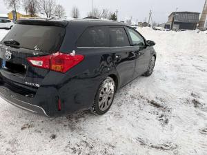 Blue Toyota Auris 2015 in Taurage, with an engine capacity of 1.80 L and mileage of 267 thousand km for 4950 €, photo 4 on AUTOMOTO.COM.LV