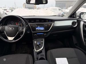 Blue Toyota Auris 2015 in Taurage, with an engine capacity of 1.80 L and mileage of 267 thousand km for 4950 €, photo 15 on AUTOMOTO.COM.LV