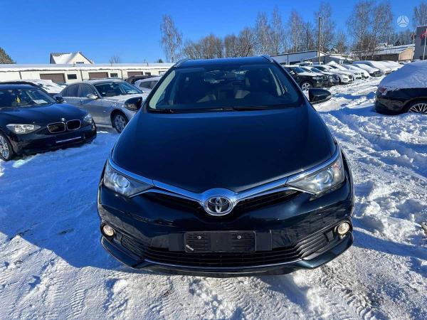 Zils Toyota Auris 2015 Utena, ar dzinēja tilpumu 1.60 L un nobraukumu 283 tūkst. km par 6850 €, foto 5 vietnē AUTOMOTO.COM.LV