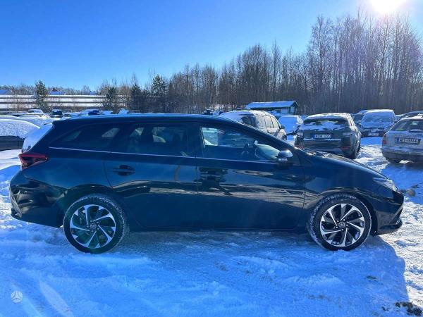 Zils Toyota Auris 2015 Utena, ar dzinēja tilpumu 1.60 L un nobraukumu 283 tūkst. km par 6850 €, foto 8 vietnē AUTOMOTO.COM.LV
