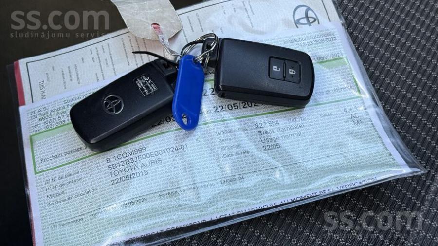 Синий Тойота Аурис 2015 в Елгава, объемом двигателя 1.60 л и пробегом 258 тыс. км за 7690 €, фото 15 на AUTOMOTO.COM.LV