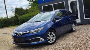 Zils Toyota Auris 2015 Rīga, ar dzinēja tilpumu 1.60 L un nobraukumu 257 tūkst. km par 7990 €, foto  vietnē AUTOMOTO.COM.LV