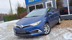 Blue Toyota Auris 2015 in Riga, with an engine capacity of 1.60 L and mileage of 257 thousand km for 7990 €, photo 3 on AUTOMOTO.COM.LV