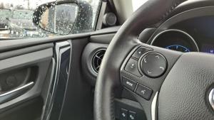 Blue Toyota Auris 2015 in Riga, with an engine capacity of 1.60 L and mileage of 257 thousand km for 7990 €, photo 4 on AUTOMOTO.COM.LV