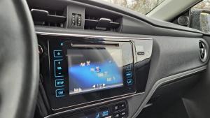 Blue Toyota Auris 2015 in Riga, with an engine capacity of 1.60 L and mileage of 257 thousand km for 7990 €, photo 18 on AUTOMOTO.COM.LV
