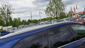 Blue Toyota Auris 2015 in Riga, with an engine capacity of 1.60 L and mileage of 257 thousand km for 7990 €, photo 33 on AUTOMOTO.COM.LV