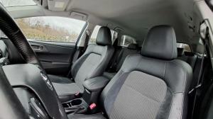 Blue Toyota Auris 2015 in Riga, with an engine capacity of 1.60 L and mileage of 257 thousand km for 7990 €, photo 34 on AUTOMOTO.COM.LV