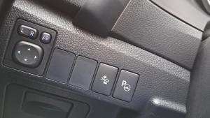 Blue Toyota Auris 2015 in Riga, with an engine capacity of 1.60 L and mileage of 257 thousand km for 7990 €, photo 40 on AUTOMOTO.COM.LV