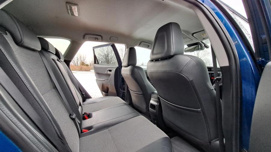 Blue Toyota Auris 2015 in Riga, with an engine capacity of 1.60 L and mileage of 257 thousand km for 7990 €, photo 46 on AUTOMOTO.COM.LV