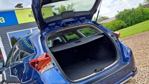 Blue Toyota Auris 2015 in Riga, with an engine capacity of 1.60 L and mileage of 257 thousand km for 7990 €, photo 51 on AUTOMOTO.COM.LV