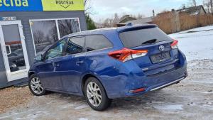 Blue Toyota Auris 2015 in Riga, with an engine capacity of 1.60 L and mileage of 257 thousand km for 7990 €, photo 54 on AUTOMOTO.COM.LV
