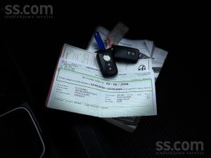 Синий Тойота Аурис 2015 в Елгава, объемом двигателя 1.60 л и пробегом 258 тыс. км за 7690 €, фото 15 на AUTOMOTO.COM.LV