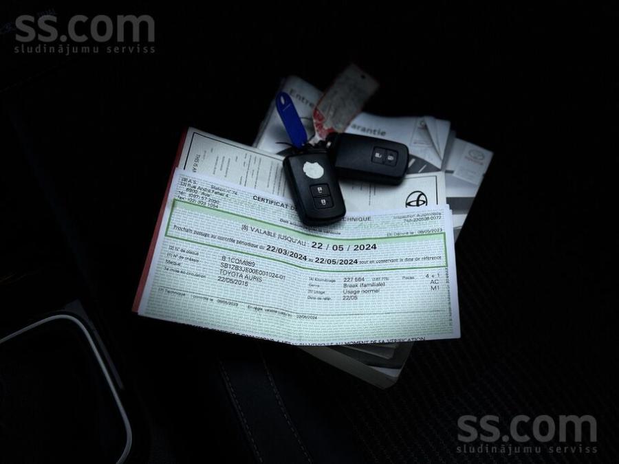 Синий Тойота Аурис 2015 в Елгава, объемом двигателя 1.60 л и пробегом 258 тыс. км за 7690 €, фото 15 на AUTOMOTO.COM.LV