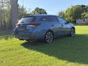 Zils Toyota Auris 2015 Viļņa, ar dzinēja tilpumu 1.80 L un nobraukumu 281 tūkst. km par 9200 €, foto 4 vietnē AUTOMOTO.COM.LV