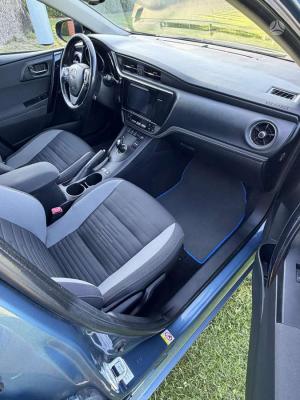 Zils Toyota Auris 2015 Viļņa, ar dzinēja tilpumu 1.80 L un nobraukumu 281 tūkst. km par 9200 €, foto 7 vietnē AUTOMOTO.COM.LV