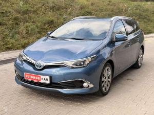 Blue Toyota Auris 2015 in Vilnius, with an engine capacity of 1.80 L and mileage of 140 thousand km for 13500 €, photo  on AUTOMOTO.COM.LV