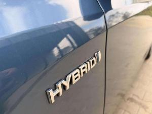 Zils Toyota Auris 2015 Viļņa, ar dzinēja tilpumu 1.80 L un nobraukumu 140 tūkst. km par 13500 €, foto 16 vietnē AUTOMOTO.COM.LV