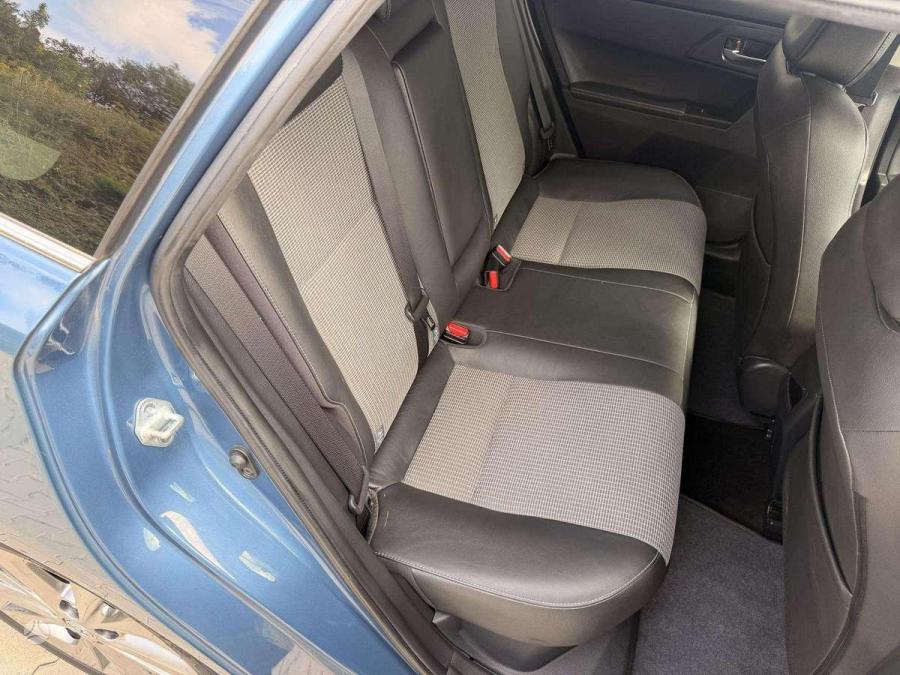 Zils Toyota Auris 2015 Viļņa, ar dzinēja tilpumu 1.80 L un nobraukumu 140 tūkst. km par 13500 €, foto 29 vietnē AUTOMOTO.COM.LV