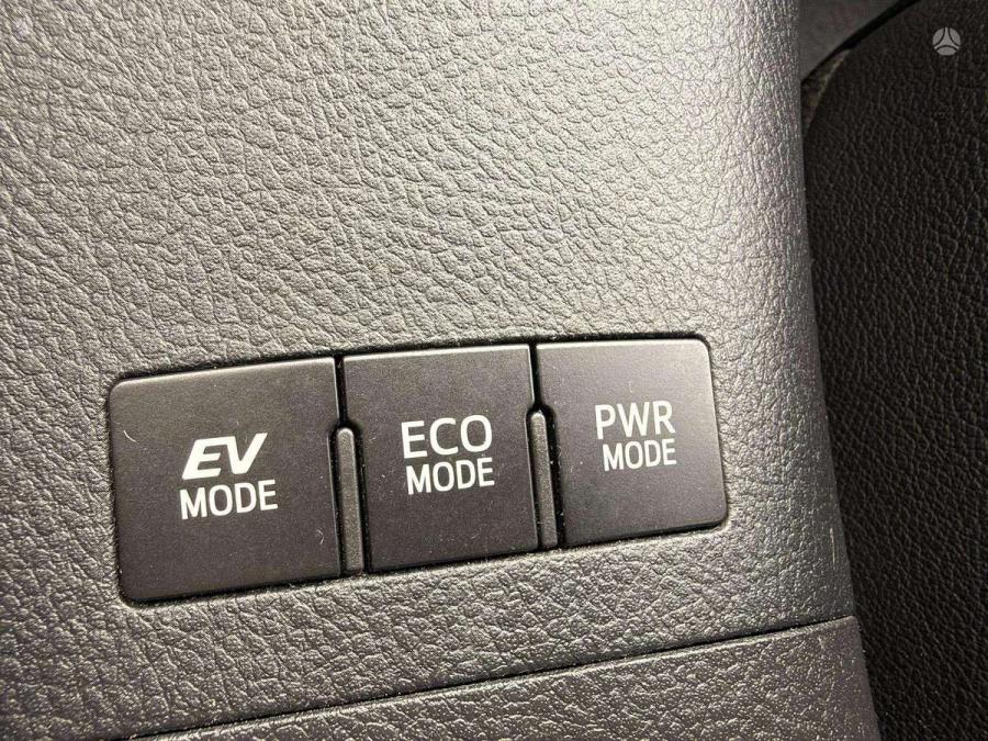 Zils Toyota Auris 2015 Viļņa, ar dzinēja tilpumu 1.80 L un nobraukumu 140 tūkst. km par 13500 €, foto 30 vietnē AUTOMOTO.COM.LV