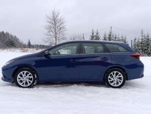 Blue Toyota Auris 2016 in Vilnius, with an engine capacity of 1.20 L and mileage of 218 thousand km for 7300 €, photo 5 on AUTOMOTO.COM.LV