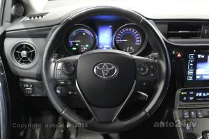 Blue Toyota Auris 2016 in Tallinn, with an engine capacity of 1.80 L and mileage of 147 thousand km for 12990 €, photo 12 on AUTOMOTO.COM.LV