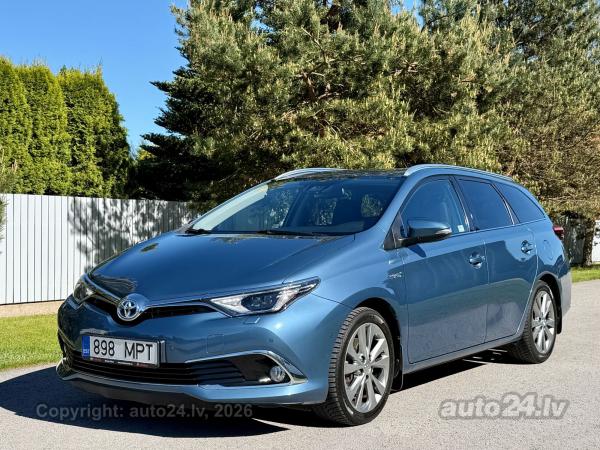 Blue Toyota Auris 2016 in Tallinn, with an engine capacity of 1.80 L and mileage of 97 thousand km for 13995 €, photo 1 on AUTOMOTO.COM.LV