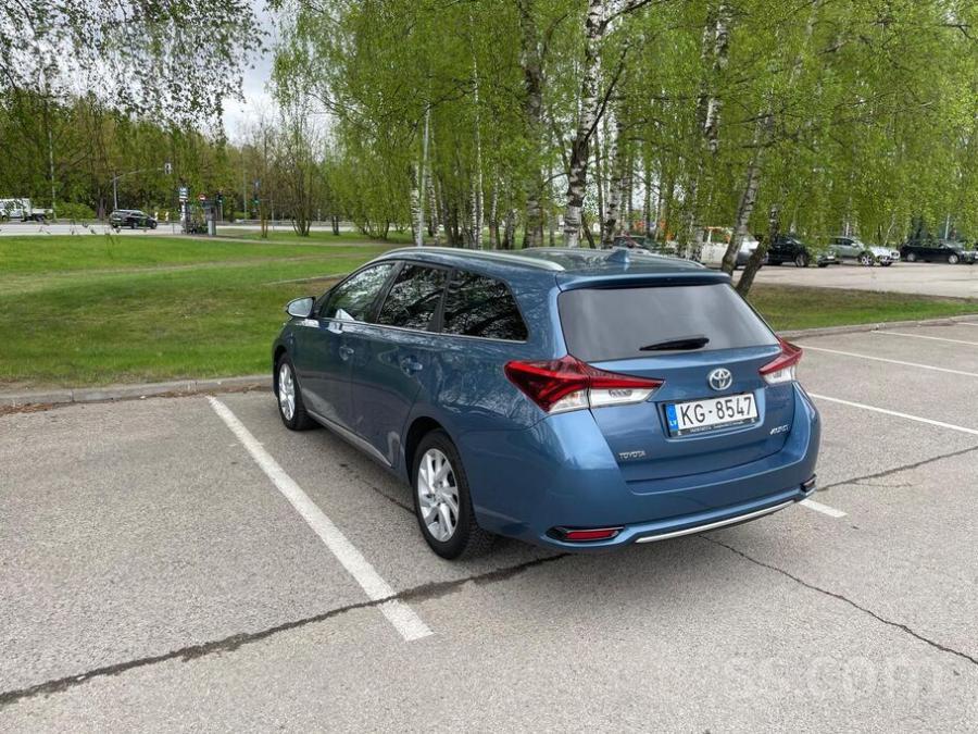 Zils Toyota Auris 2016 Rīga, ar dzinēja tilpumu 1.60 L un nobraukumu 133 tūkst. km par 8950 €, foto 6 vietnē AUTOMOTO.COM.LV