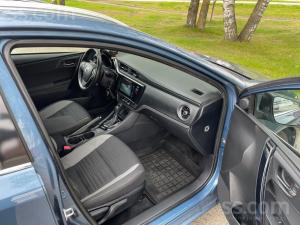 Zils Toyota Auris 2016 Rīga, ar dzinēja tilpumu 1.60 L un nobraukumu 133 tūkst. km par 8950 €, foto 12 vietnē AUTOMOTO.COM.LV