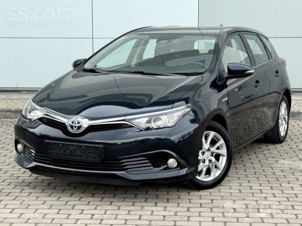 Zils Toyota Auris 2016 Jelgava, ar dzinēja tilpumu 1.80 L un nobraukumu 211 tūkst. km par 5000 €, foto 1 vietnē AUTOMOTO.COM.LV