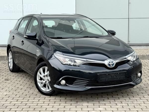 Zils Toyota Auris 2016 Jelgava, ar dzinēja tilpumu 1.80 L un nobraukumu 211 tūkst. km par 5000 €, foto 2 vietnē AUTOMOTO.COM.LV