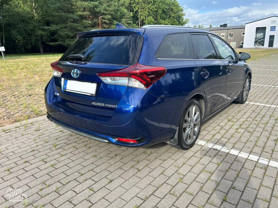Zils Toyota Auris 2016 Viļņa, ar dzinēja tilpumu 1.80 L un nobraukumu 211 tūkst. km par 13490 €, foto 8 vietnē AUTOMOTO.COM.LV