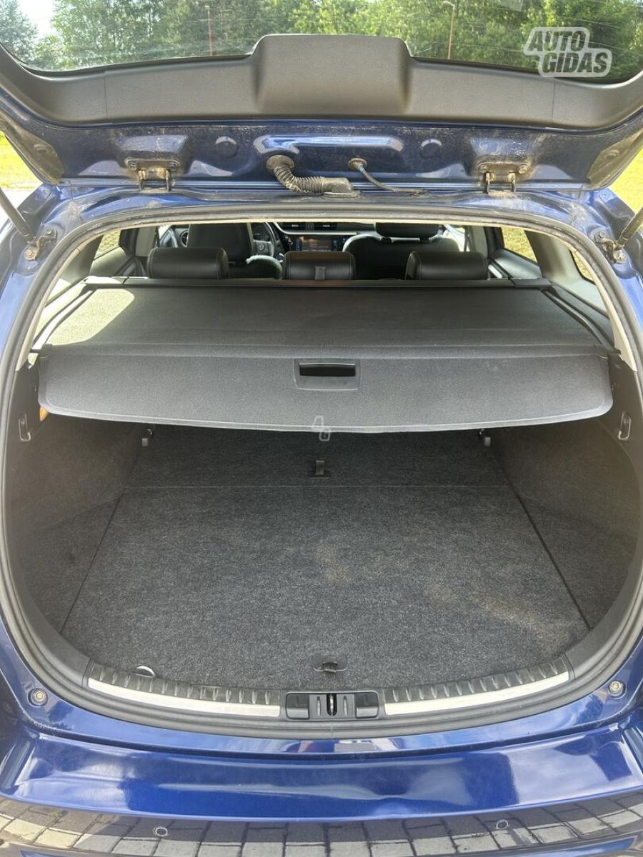 Zils Toyota Auris 2016 Viļņa, ar dzinēja tilpumu 1.80 L un nobraukumu 211 tūkst. km par 13490 €, foto 13 vietnē AUTOMOTO.COM.LV