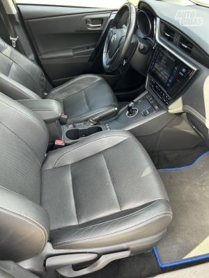Zils Toyota Auris 2016 Viļņa, ar dzinēja tilpumu 1.80 L un nobraukumu 211 tūkst. km par 13490 €, foto 20 vietnē AUTOMOTO.COM.LV