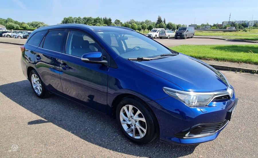 Zils Toyota Auris 2016 Kauņa, ar dzinēja tilpumu 1.60 L un nobraukumu 267 tūkst. km par 6500 €, foto 3 vietnē AUTOMOTO.COM.LV
