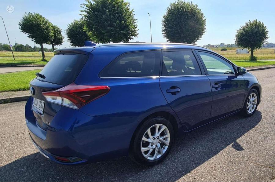 Zils Toyota Auris 2016 Kauņa, ar dzinēja tilpumu 1.60 L un nobraukumu 267 tūkst. km par 6500 €, foto 4 vietnē AUTOMOTO.COM.LV