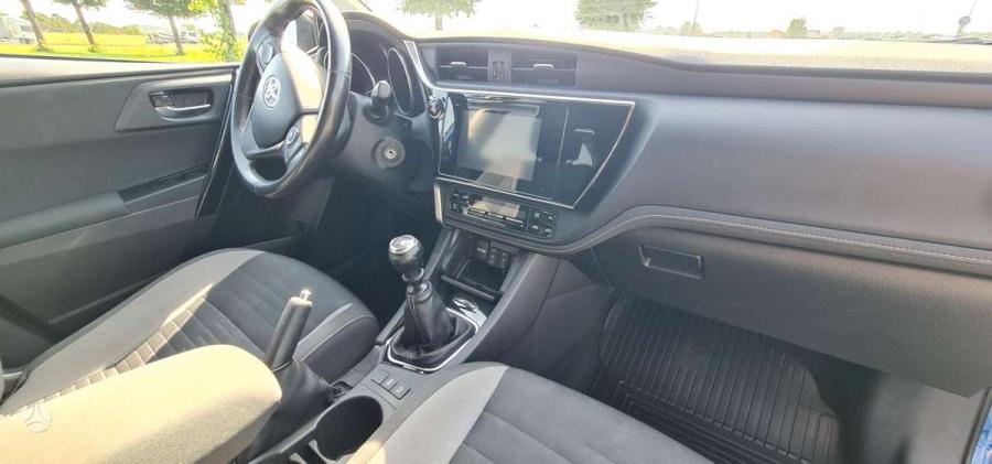 Zils Toyota Auris 2016 Kauņa, ar dzinēja tilpumu 1.60 L un nobraukumu 267 tūkst. km par 6500 €, foto 9 vietnē AUTOMOTO.COM.LV