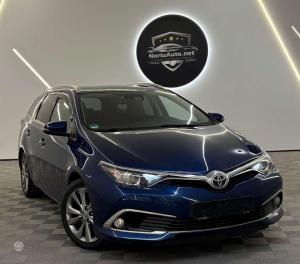 Blue Toyota Auris 2016 in Marijampole, with an engine capacity of 1.60 L and mileage of 329 thousand km for 6650 €, photo  on AUTOMOTO.COM.LV
