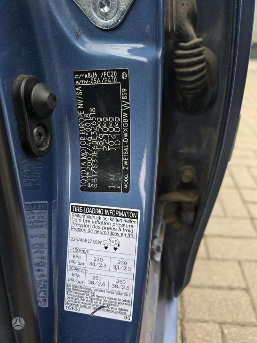 Zils Toyota Auris 2017 Plungė, ar dzinēja tilpumu 1.80 L un nobraukumu 134 tūkst. km par 13000 €, foto 1 vietnē AUTOMOTO.COM.LV